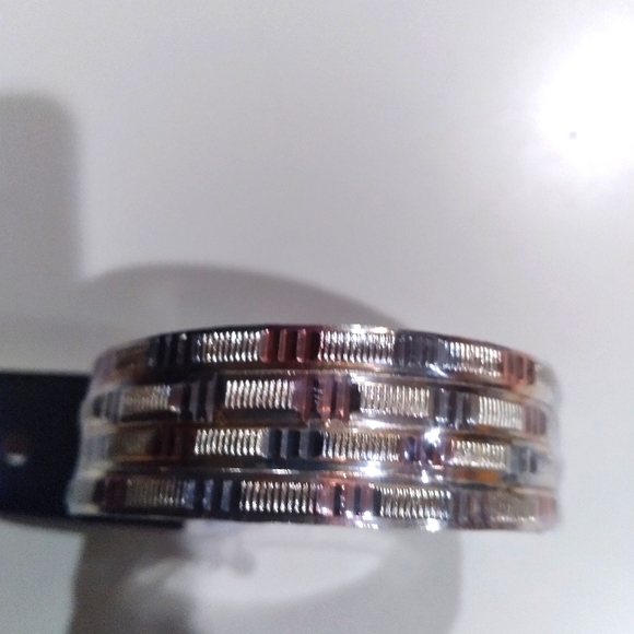 Unknown | Jewelry | Set Of 4 Jingle Tricolor Bangles Fun | Poshmark